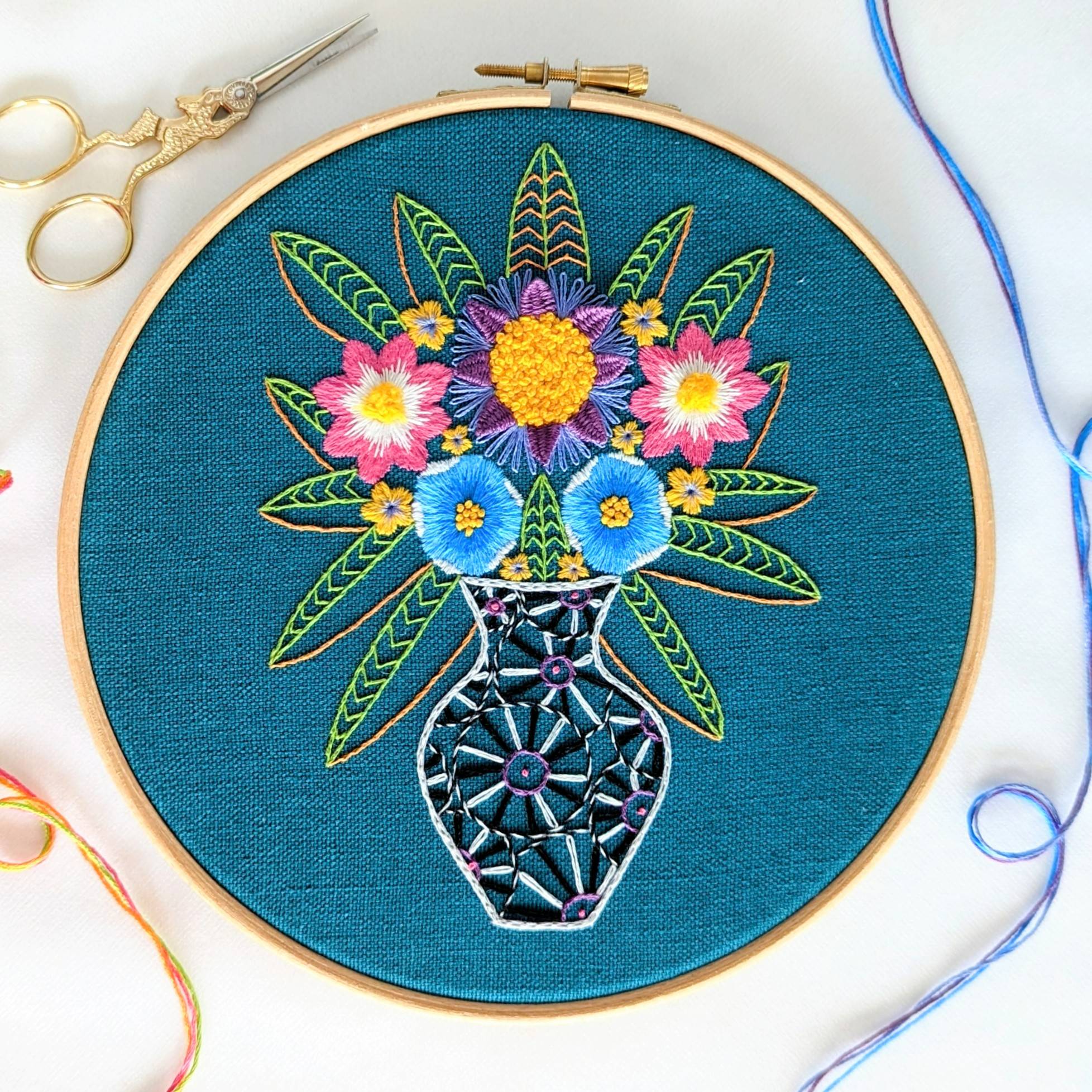 Flower Vase Embroidery Kit | Paraffle Embroidery