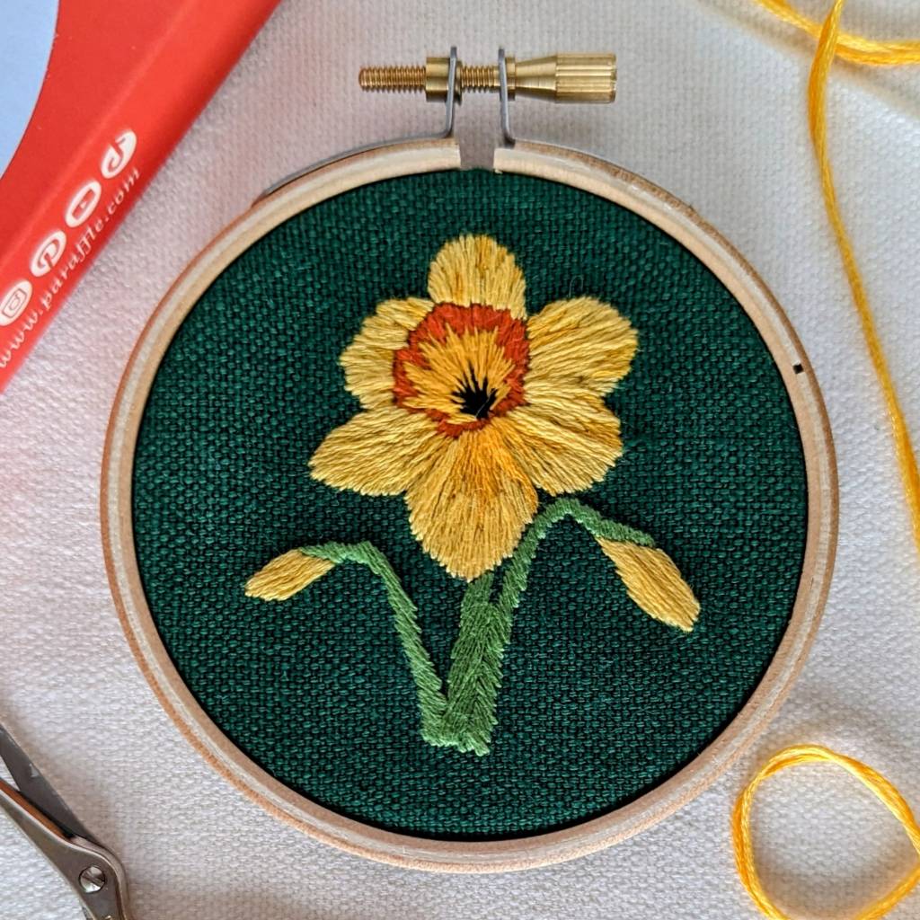 Daffodil Embroidery Pattern | Paraffle Embroidery
